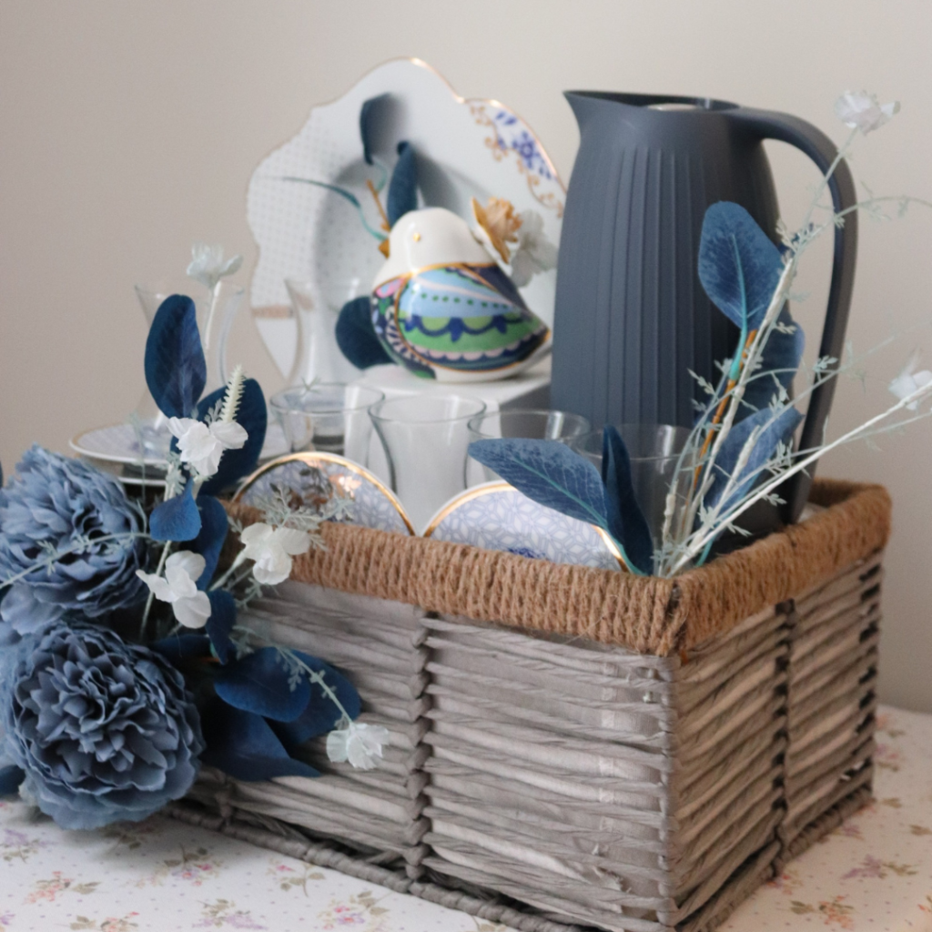 Alhambra Blue & White Set of 6 Gift Hamper - Plum.ae
